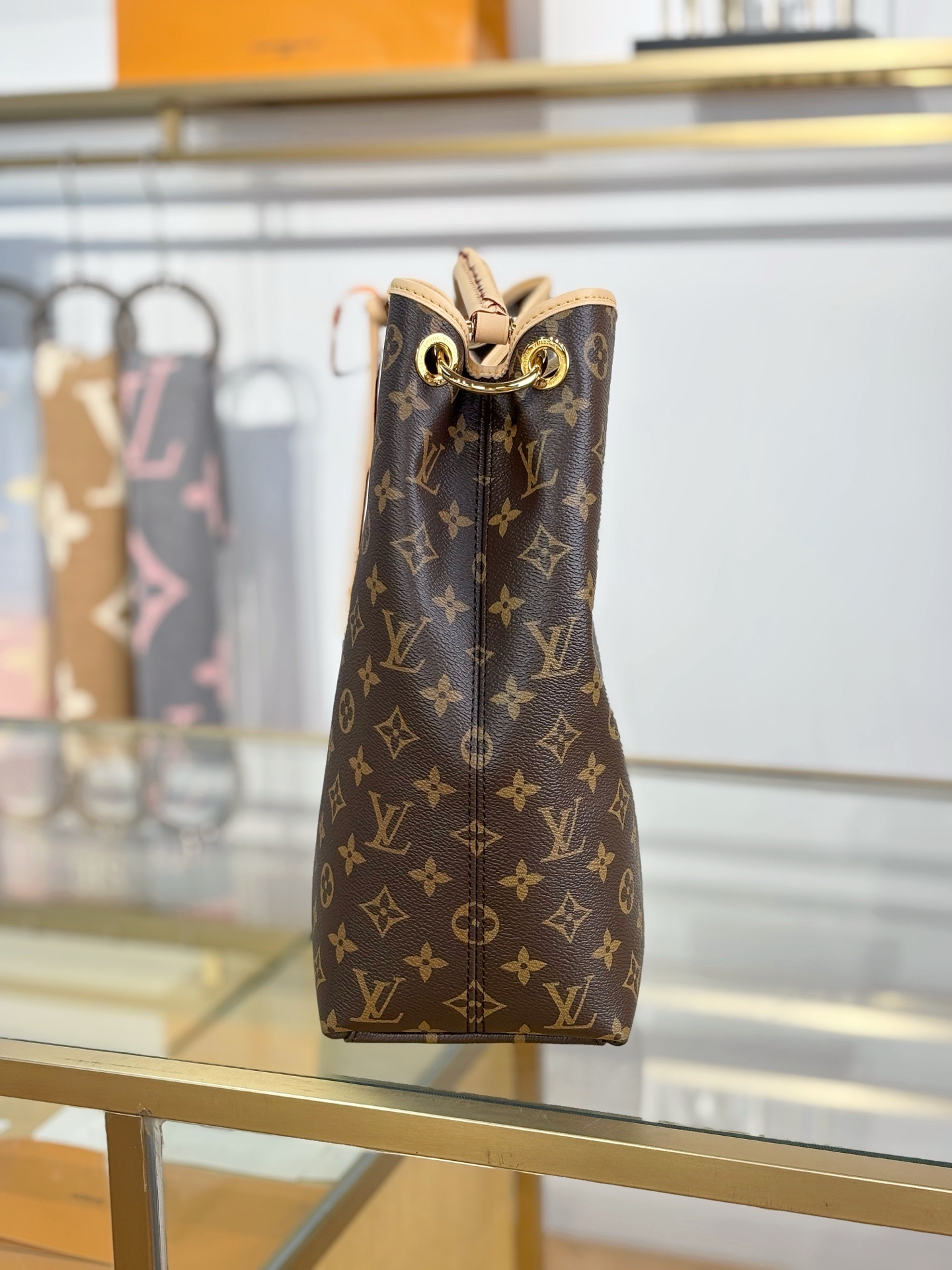 LOUIS VUITTON LV AGAIN M25877 – BLACKJASON7