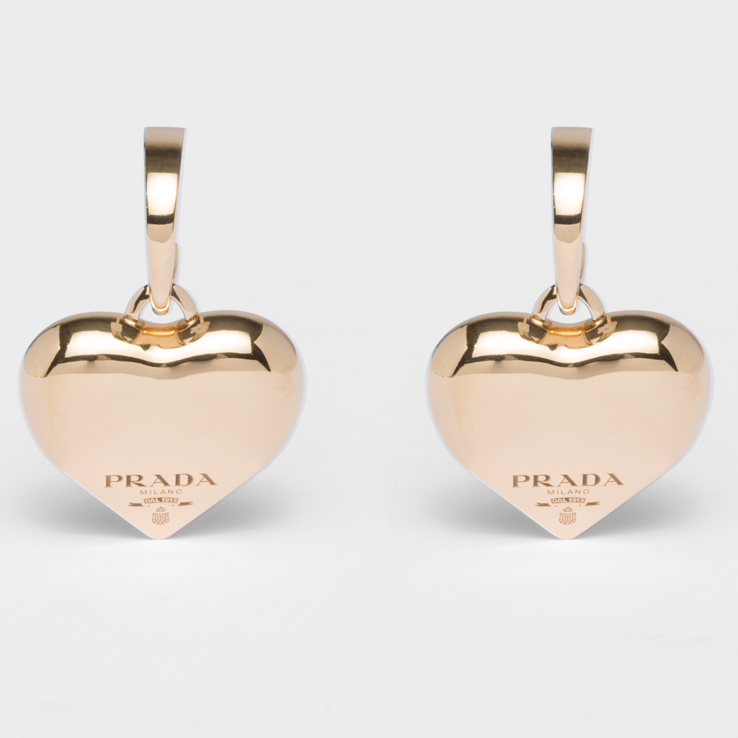 『珠宝』Prada 推出 Eternal Gold 新作：三角徽标，宝石与爱心 | iDaily Jewelry · 每日珠宝杂志