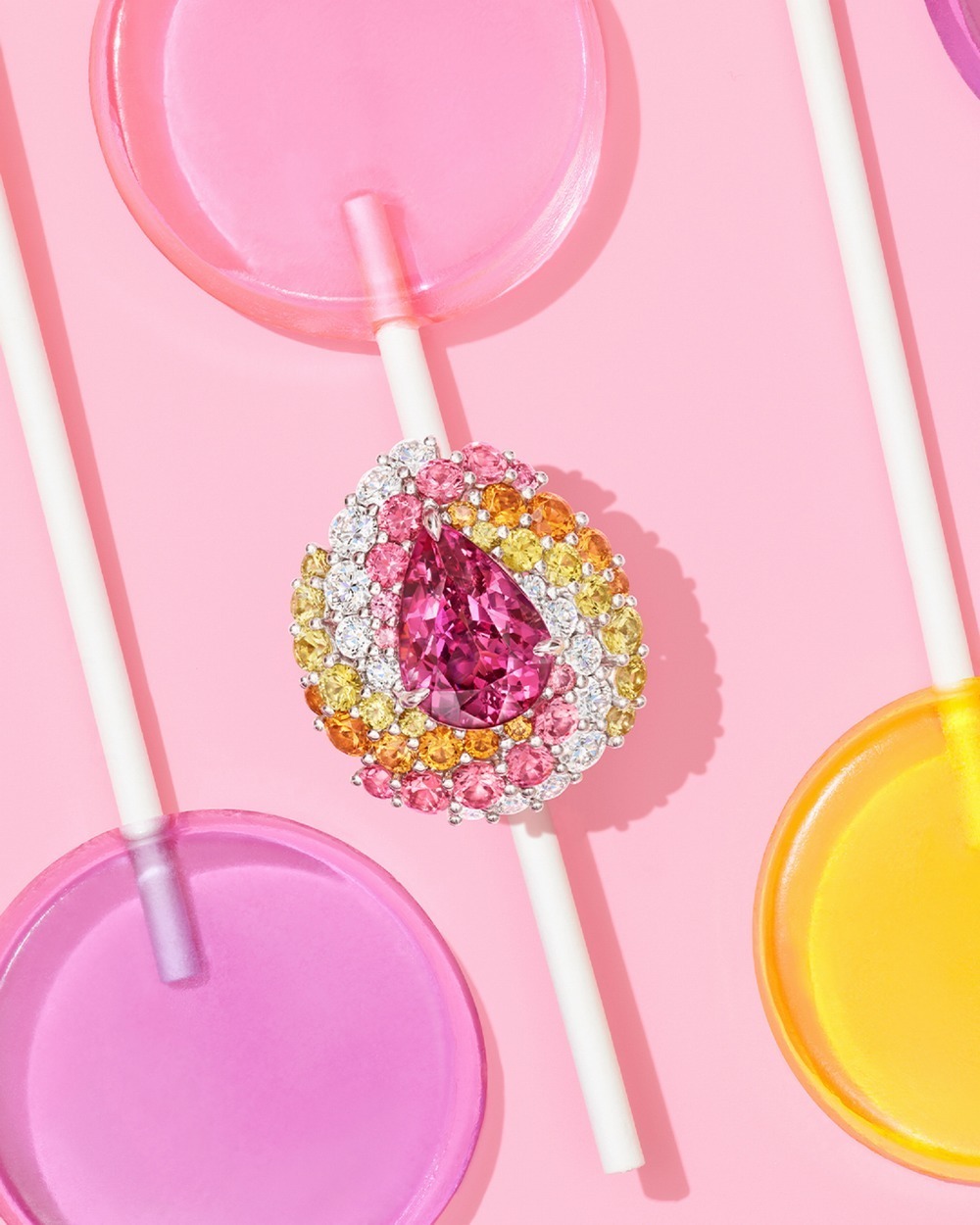 『珠宝』Harry Winston 推出 Winston Candy 新作：彩色宝石糖果 | iDaily Jewelry · 每日珠宝杂志