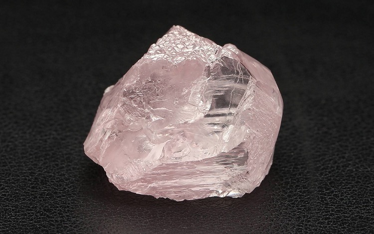 『珠宝』全球一周：170.2ct粉钻原石「Lulo Rose」即将公开招标；莱索托 Kao 矿区发现47.80ct粉钻原石「Pink ...