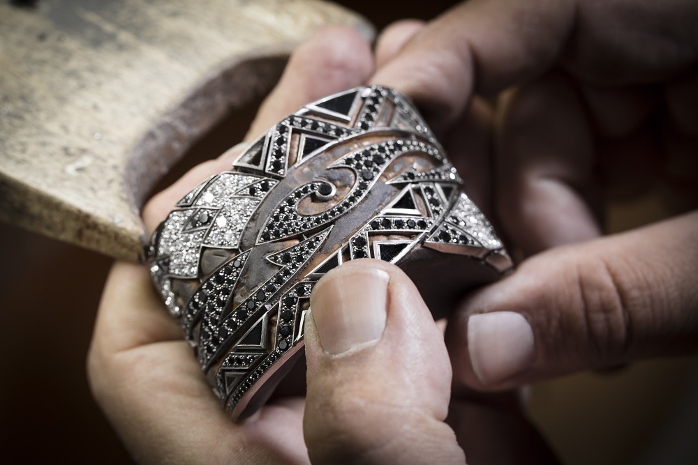 『珠宝』Akillis 推出 Tattoo 系列：纹身艺术灵感 | iDaily Jewelry · 每日珠宝杂志